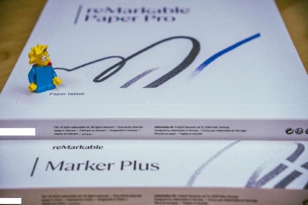 The Unbearable Lightness of Being Focused - Unbox Remarkable Paper Pro ...